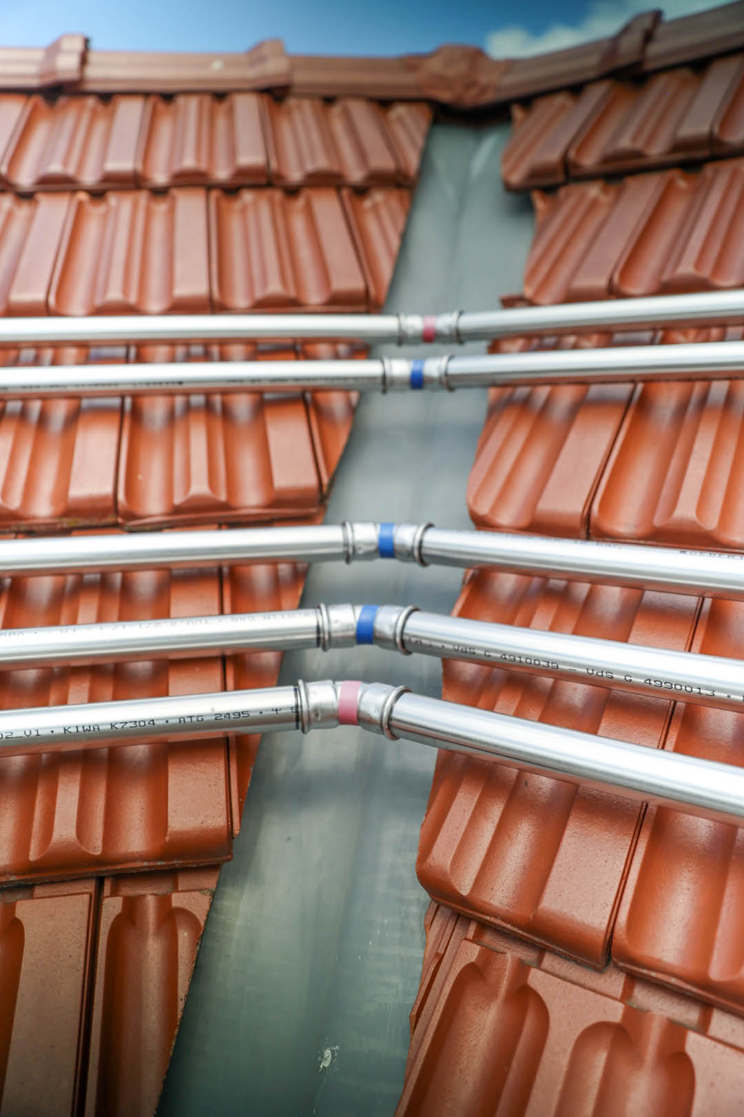 Energetische Altbau-Sanierung: PVT für Mehrfamilienhäuser